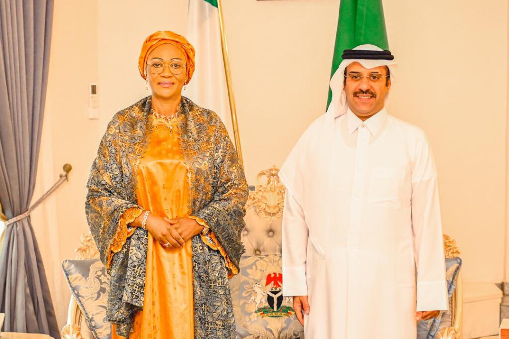 Photo News: First Lady Oluremi Tinubu Hosts Qatari Ambassador at Aso ...